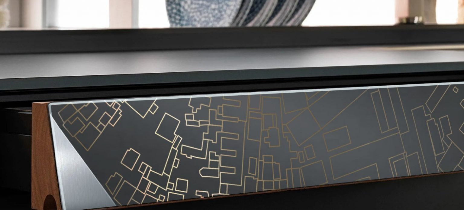 The customisation of the Genius Loci drawer. The craft technique of ...